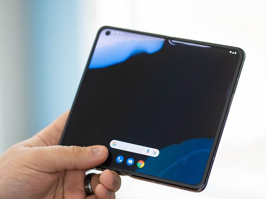 Стала известна предварительная цена складного смартфона Google Pixel ...